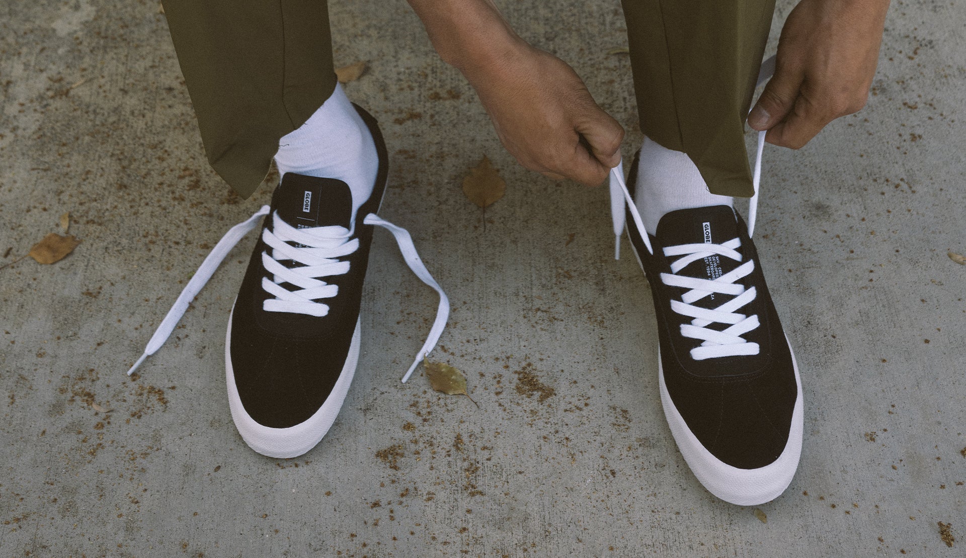 Melbek | Black/White | Globe AU – Globe Brand